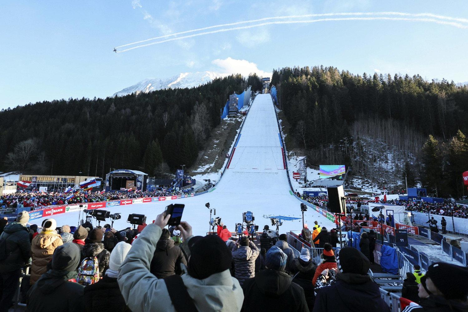 LIVE: Skifliegen-Qualifikation zum Weltcup am Kulm in Bad Mitterndorf ...
